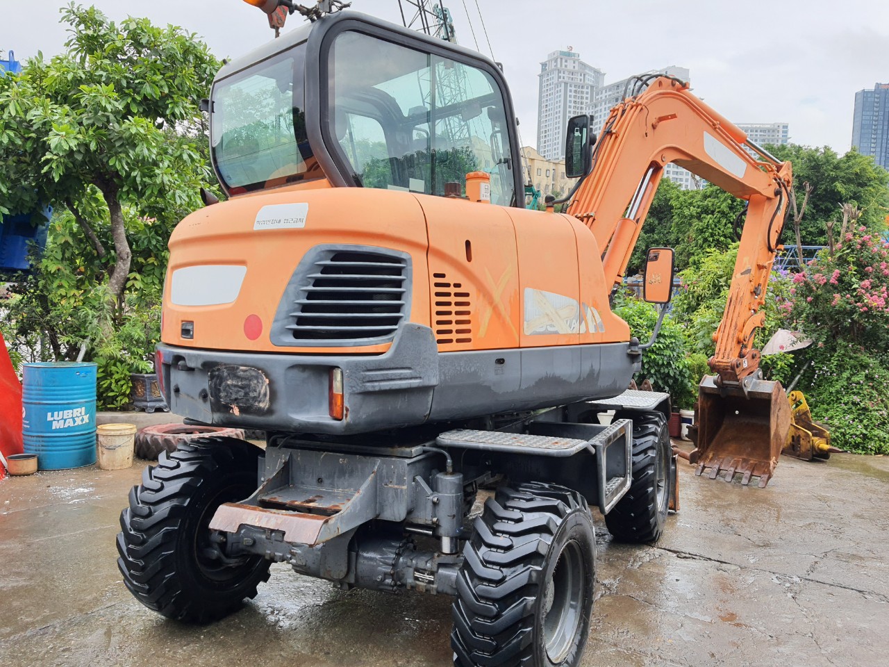 Máy đào Doosan 55W đời 2010 sử dụng 740 giờ