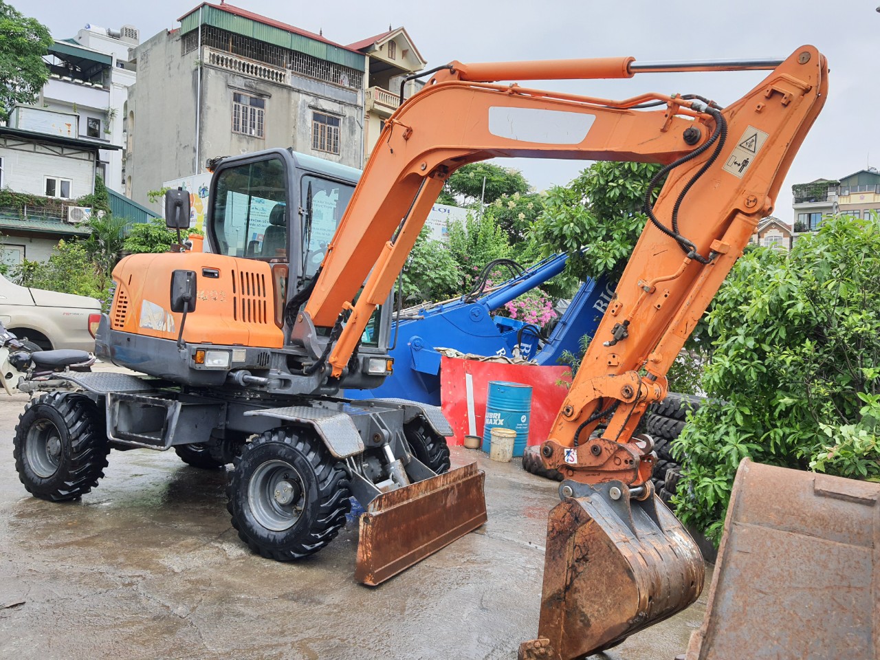 Máy đào Doosan 55W đời 2010 sử dụng 740 giờ